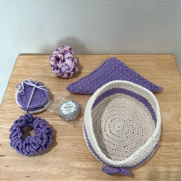 Hand Crafted | Bath | New Handmade Purple And White Crochet Bath Spa ...